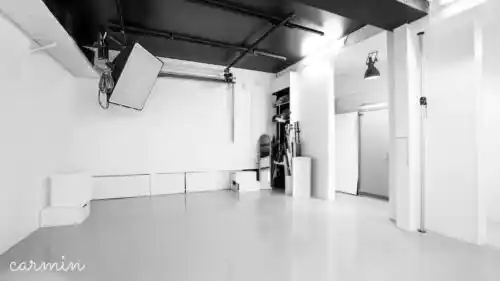 Studio 72 | Séminaire & soirée | Disponibilité et devis en 24h | Carmin